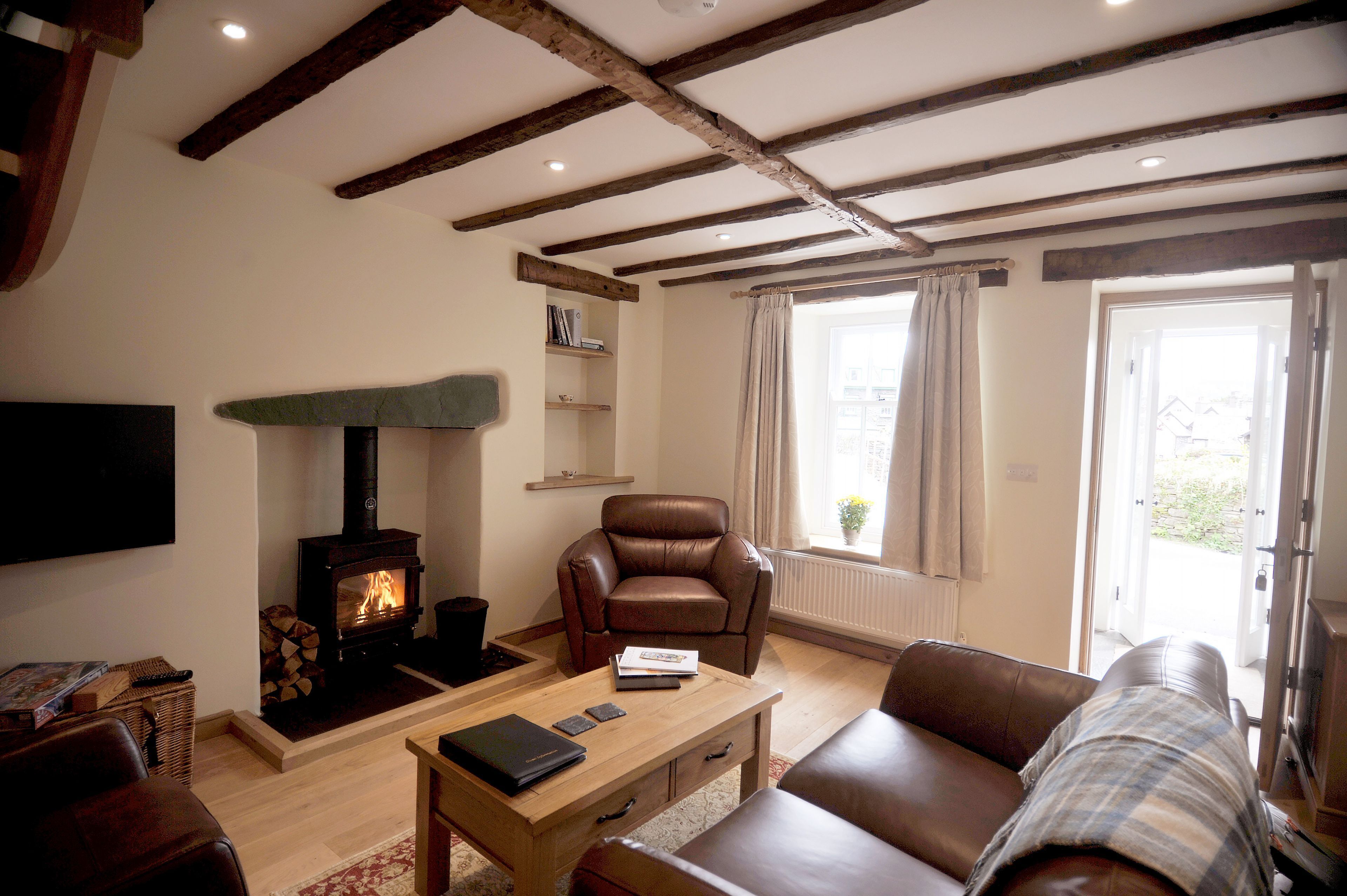 No. 2 The Forge, Village Cottage In Idyllic Riverside Setting - Coniston