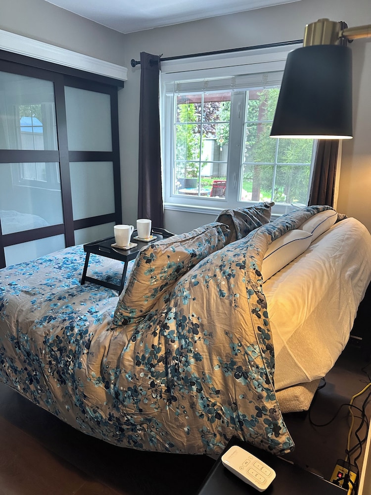 Super Private Self Contained 1 Bedroom, 1 Bathroom Minutes To Downtown Vancouver - Cyprus
