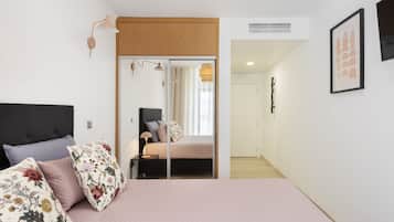 Quarto casal | Frigobar, Wi-Fi de cortesia, roupa de cama