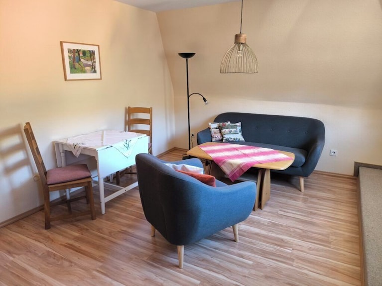 Spacious Vacation Apartment (35 M²) For Two People With Eat-in Kitchen And Free Wifi - Rothenburg ob der Tauber