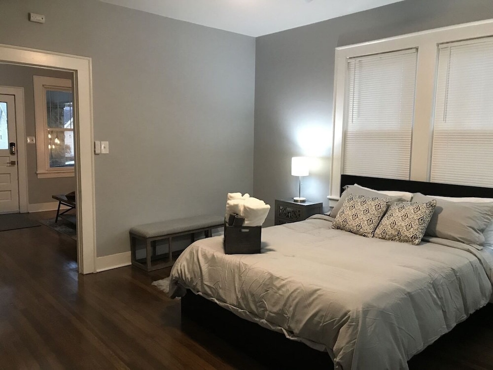 Cozy Bungalow In The Heart Of Durham, Dpac, Duke - Chapel Hill, NC