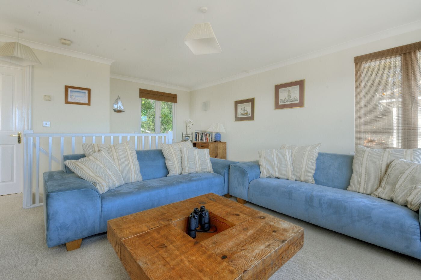 4 Coram Court, Family Friendly, Luxury Holiday Cottage In Lyme Regis - Lyme Regis