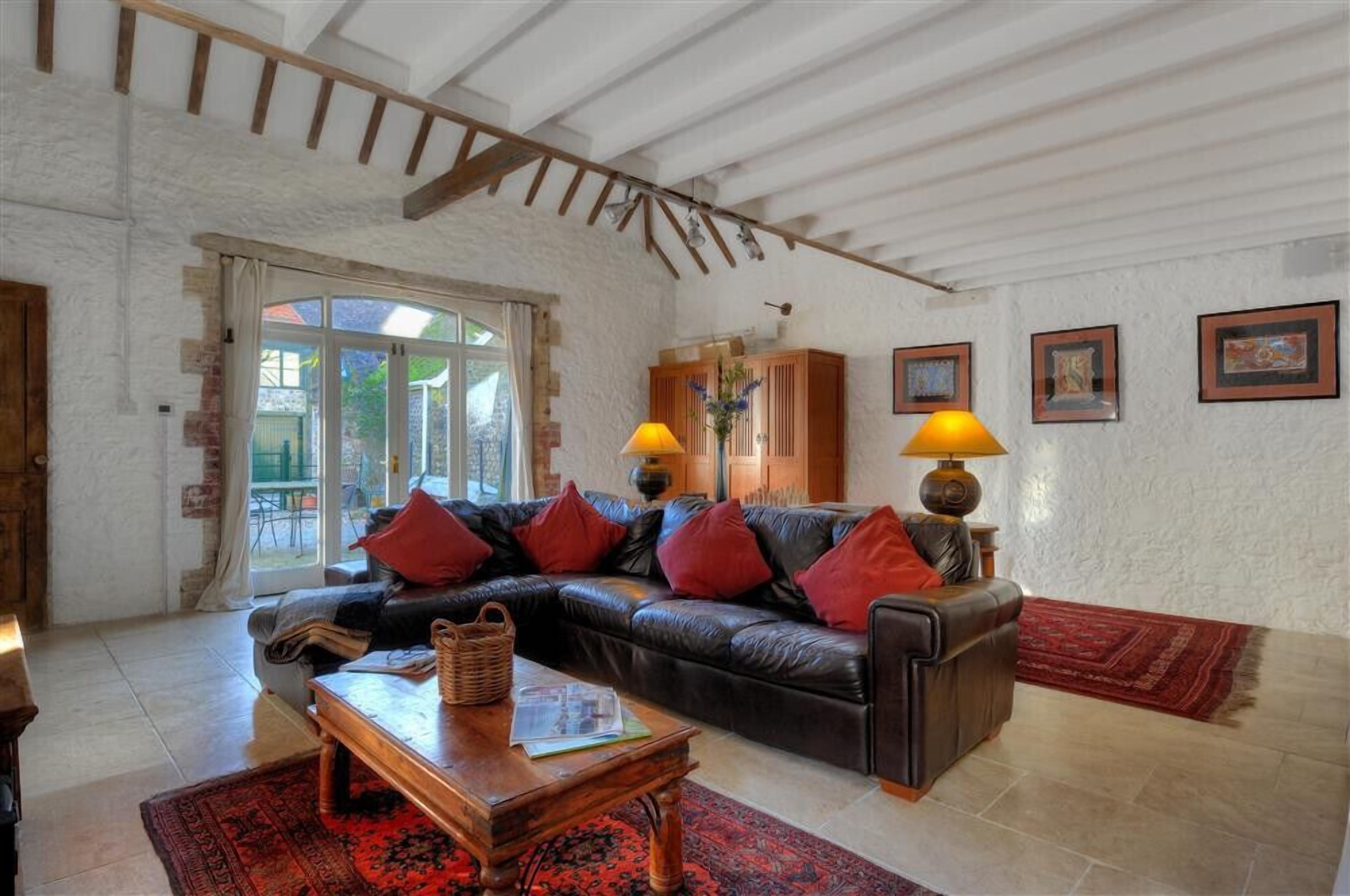 The Forge, Pet Friendly, Luxury Holiday Cottage In Lyme Regis - Beer