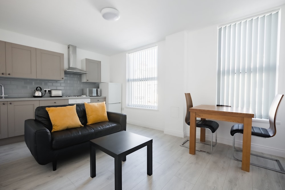 Platform Stadium Apartment - Hull