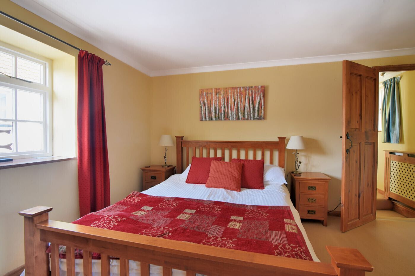 Casa de campo | 3 quartos, individualmente decorados, individualmente mobiliados