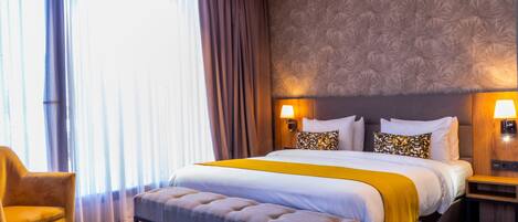 Suite Executiva, 1 quarto, vista para o jardim | 1 quarto, roupa de alta qualidade, minibar, cofre no quarto