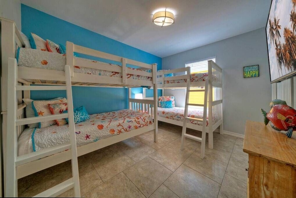 Seabbatical, Fire Pit, Pool And Sunset View - Port Aransas, TX