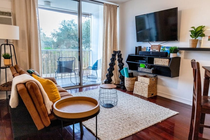 Great Downtown 1-bedroom, Only A Block From The Ocean! - Hawaï