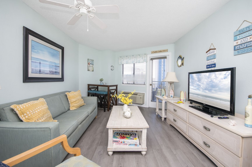 Bluewater Resort Beachfront Condo Overlooking The Sea! - Myrtle Beach, SC