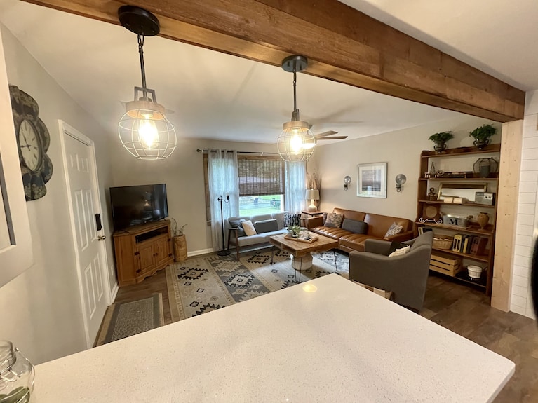 Mid-century Magnolia 1950s Bungalow In Marietta Ga - Marietta, GA