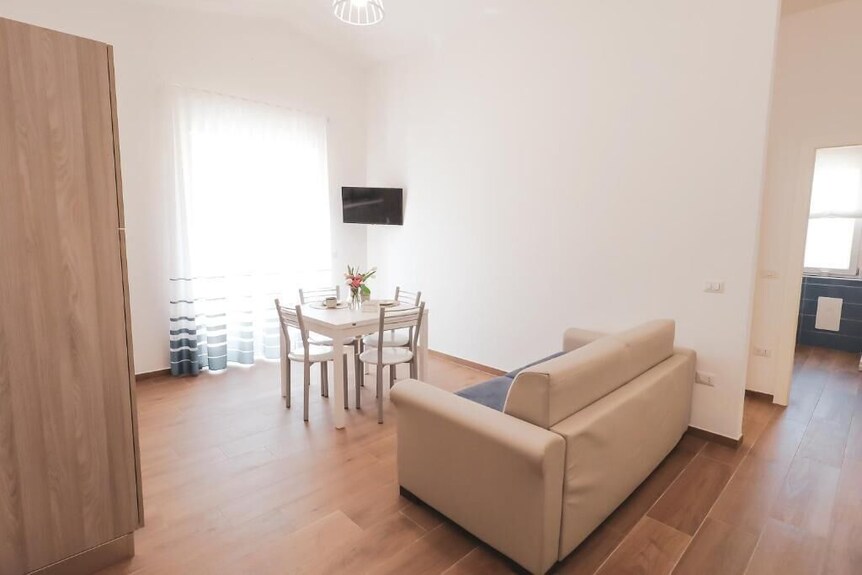 Appartamento Con Letto Matrimoniale E Divano Letto - Agropoli