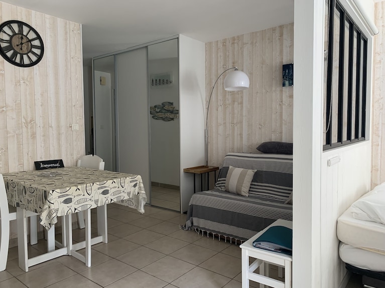 Repos Dans Résidence Avec Piscine à La Flotte En Ré - Île de Ré