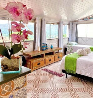 Quarto casal panorâmico | 1 quarto, roupas de cama antialérgicas, frigobar, Wi-Fi de cortesia