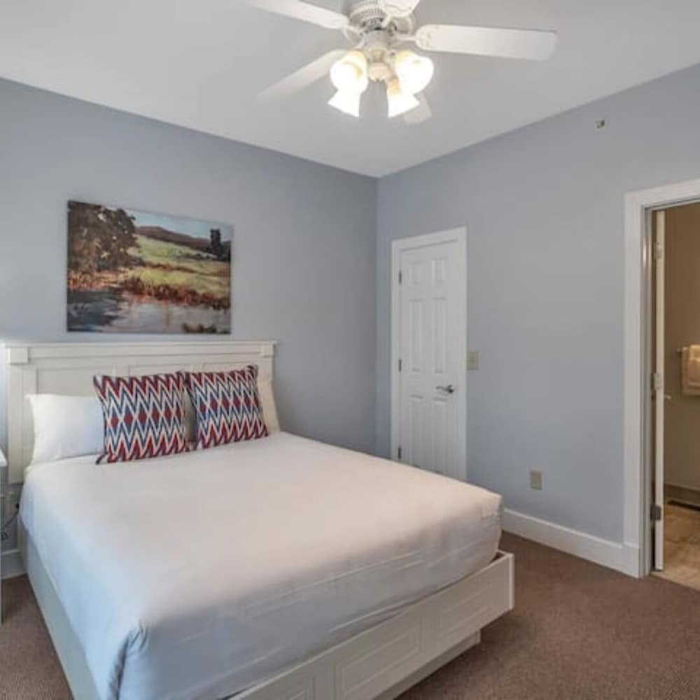 Water Country Usa, Busch Gardens, Pools & Golf Are All Available Attractions - Chesapeake Bay