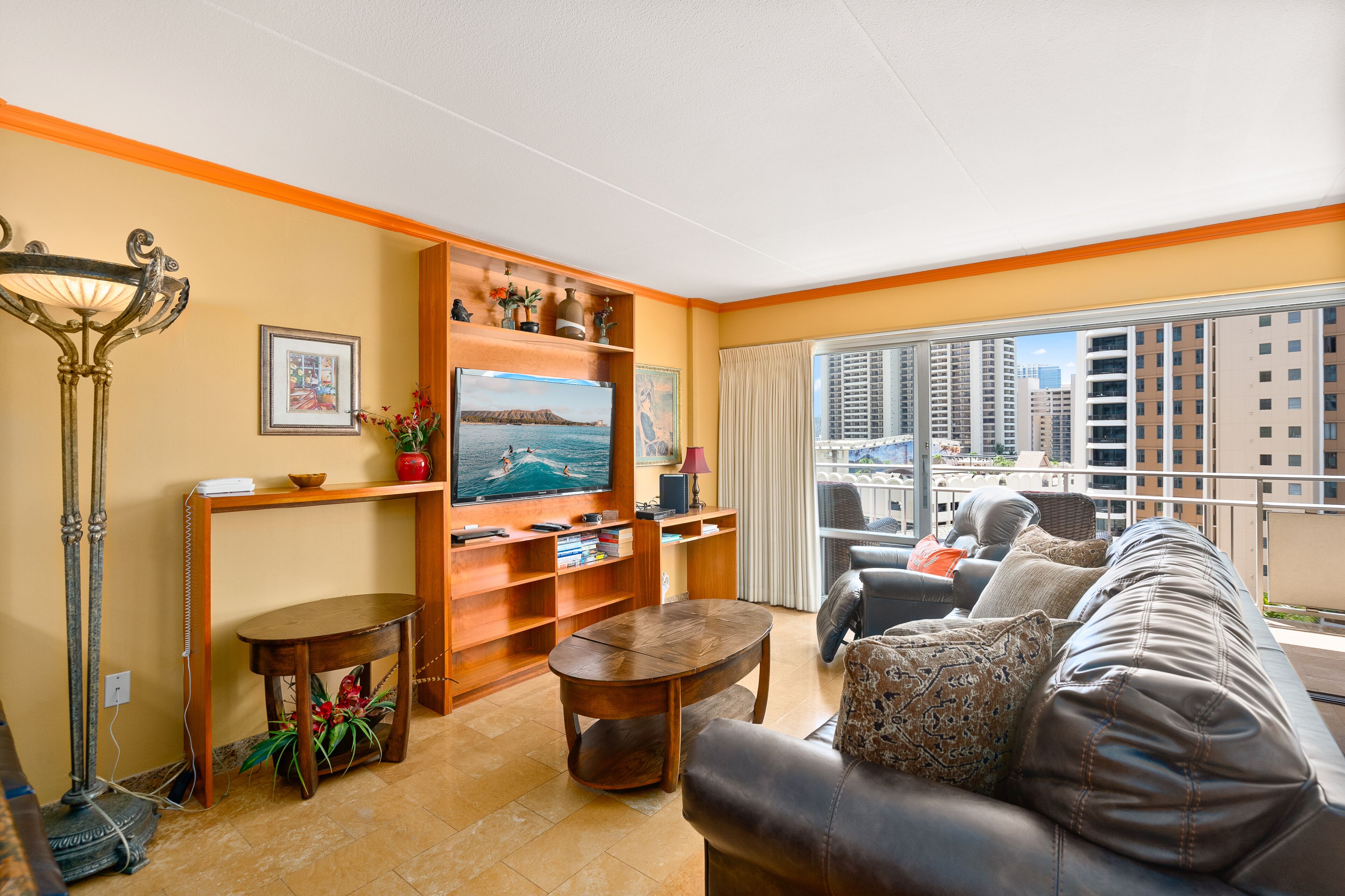 Idyllic Island Gem With Pool, Beach Access, High-speed Wifi & Central Ac - Honolulu, HI