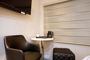 Quarto Elite | Sala de estar | Smart TV de 65 de polegadas com canais digitais, televisor, Netflix 