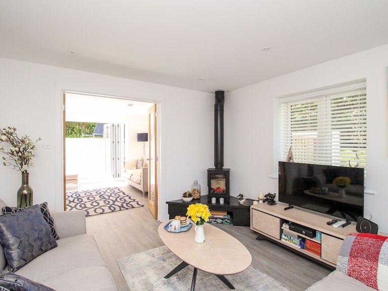 Lobster Lookout, Pet Friendly, Character Holiday Cottage In Swanage - Swanage