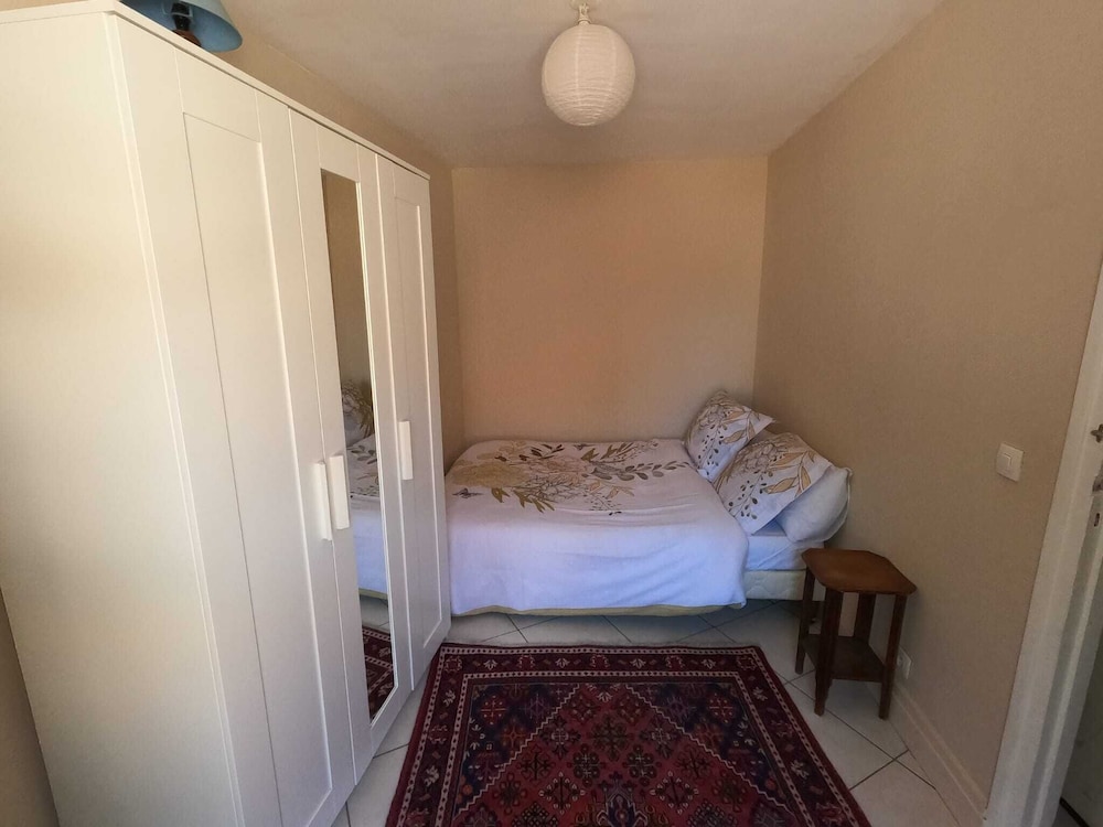 Chez Ma Petite Reine 1, Retro Apartment In The Heart Of Pontoise - Cergy