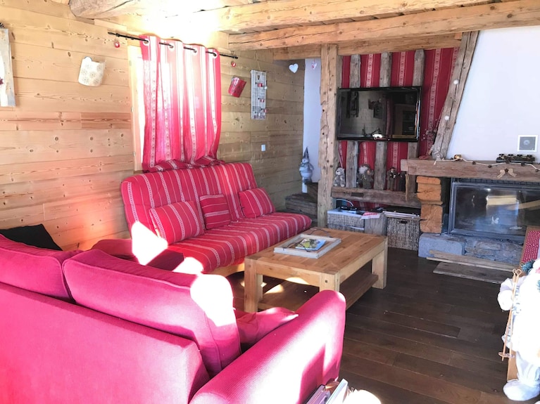 Chalet With Superb View Of The Estate - Ceillac