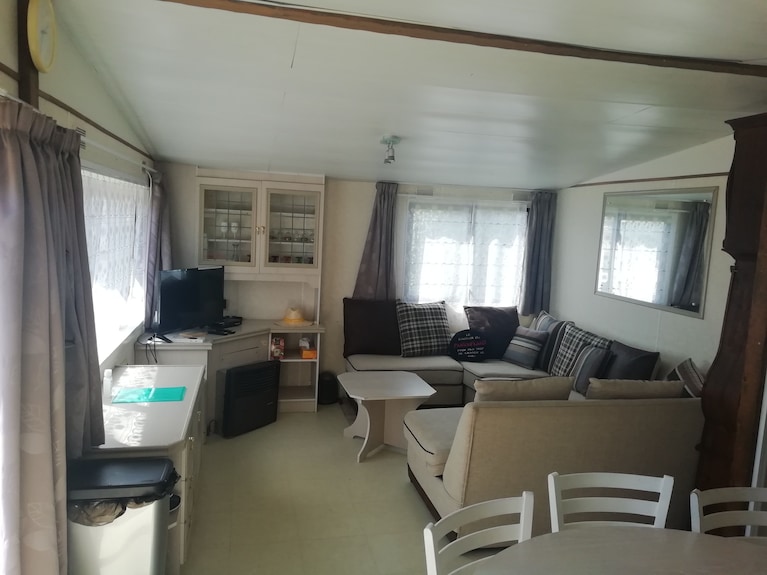 Chalet-style Mobile Home With 15-square-metre Terrace, View Of Surrounding Mountains - Brioude