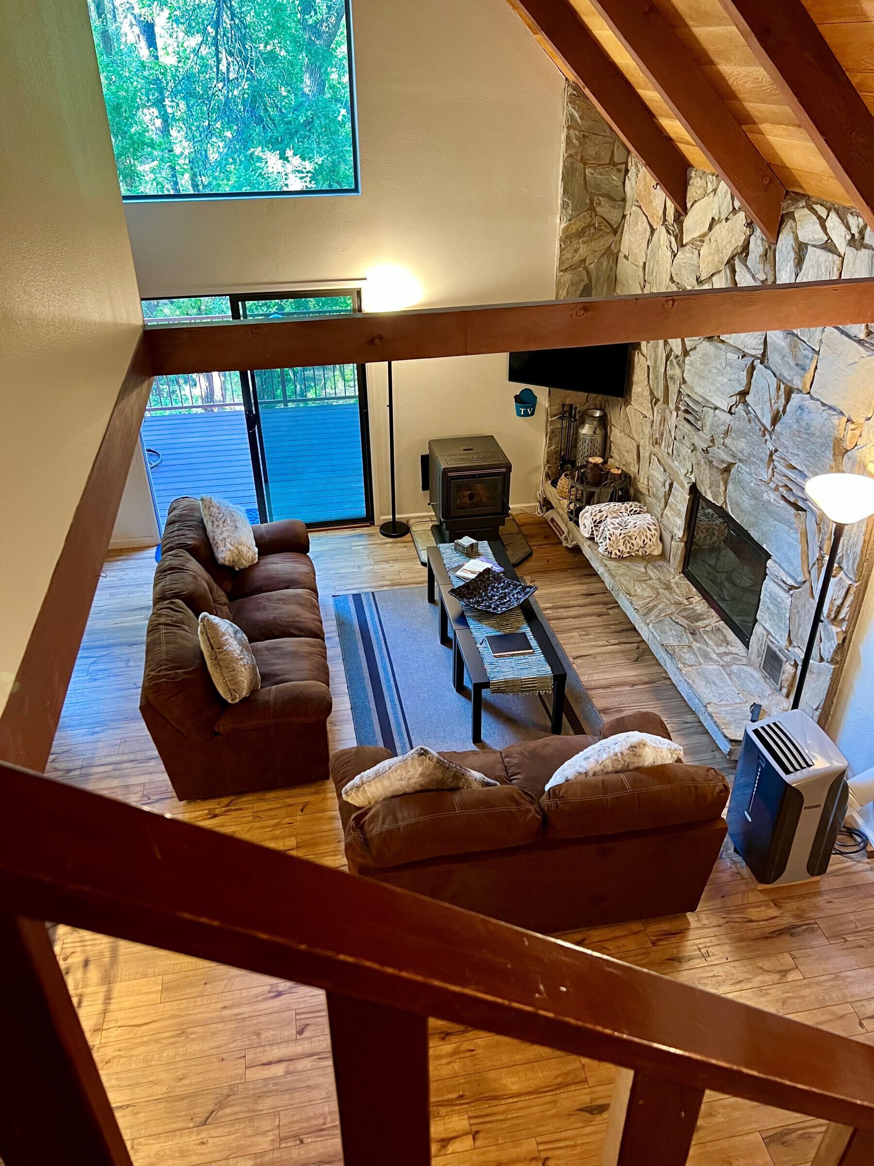 Creekside Chalet - Prescott Cabin Rentals - Prescott, AZ