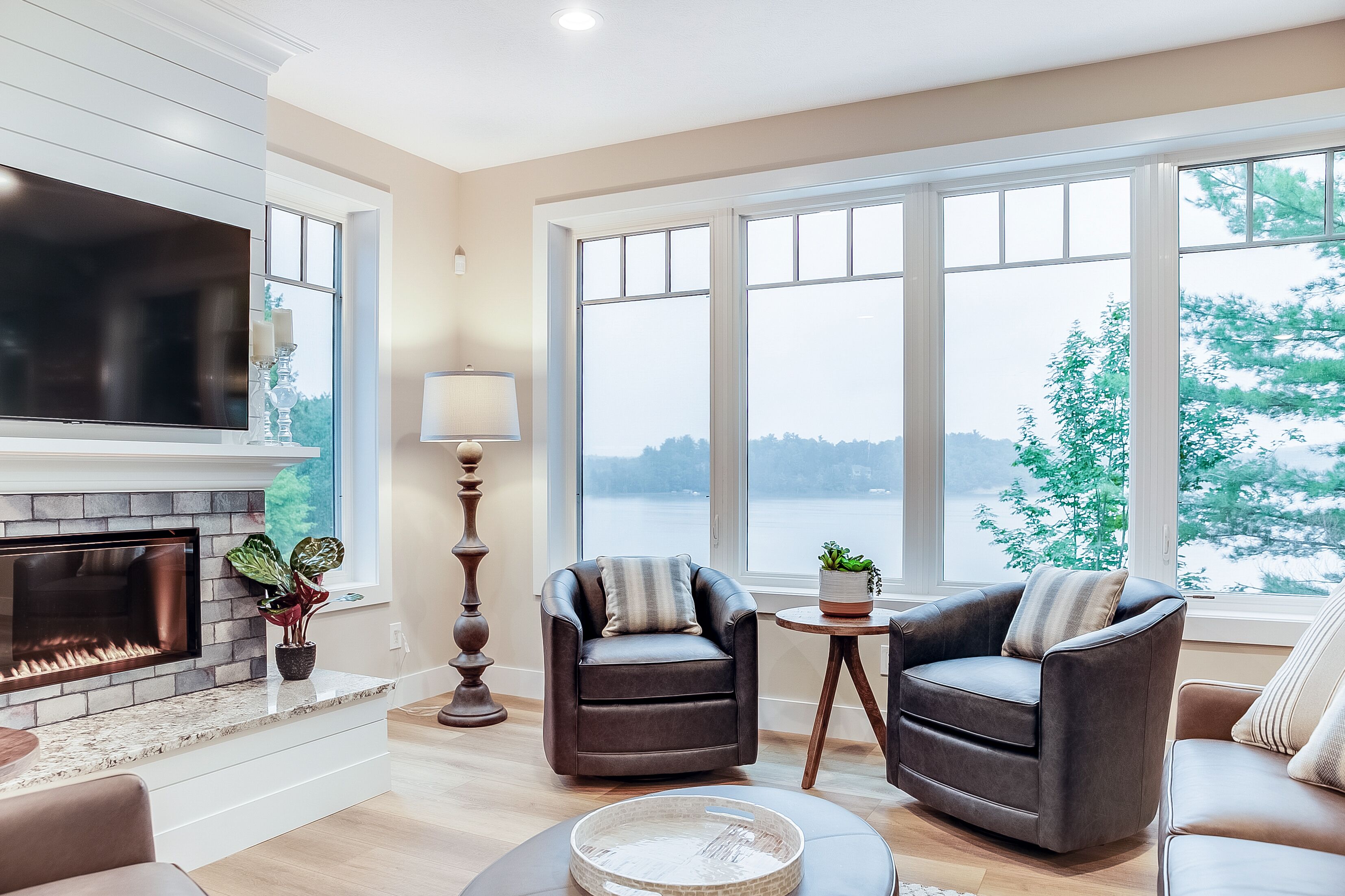 Traverse City Lakemore Resort Luxury Lakefront Home W/ Hot Tub On Arbutus Lake - Traverse City