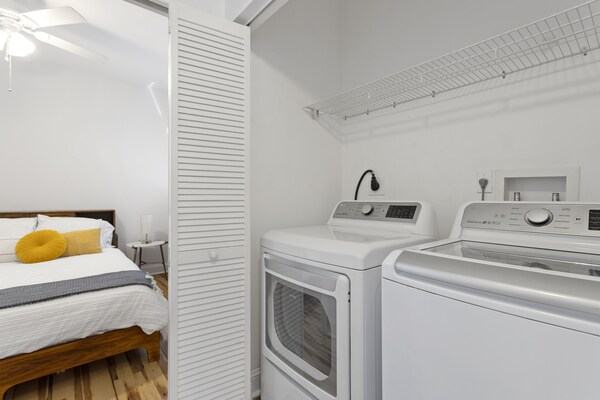 Grove\/gables New Cottage - Coral Gables, FL