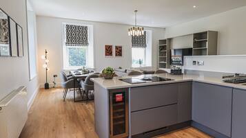 Casa de Campo | Cozinha privada | Um frigorífico, uma máquina de lavar louça, uma chaleira elétrica