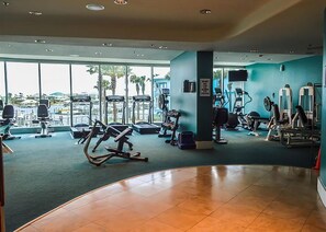 Apartamento em Condomínio Fechado, 3 quartos | Sala de fitness