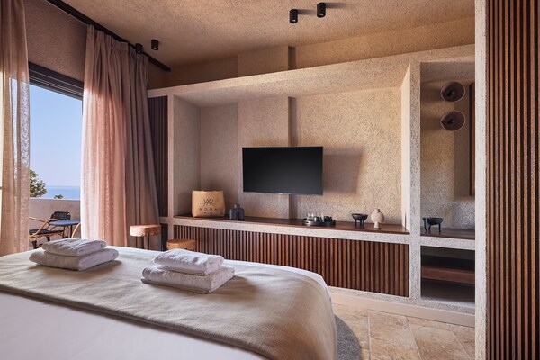 Noma Milos - Delmar Collection - Milos