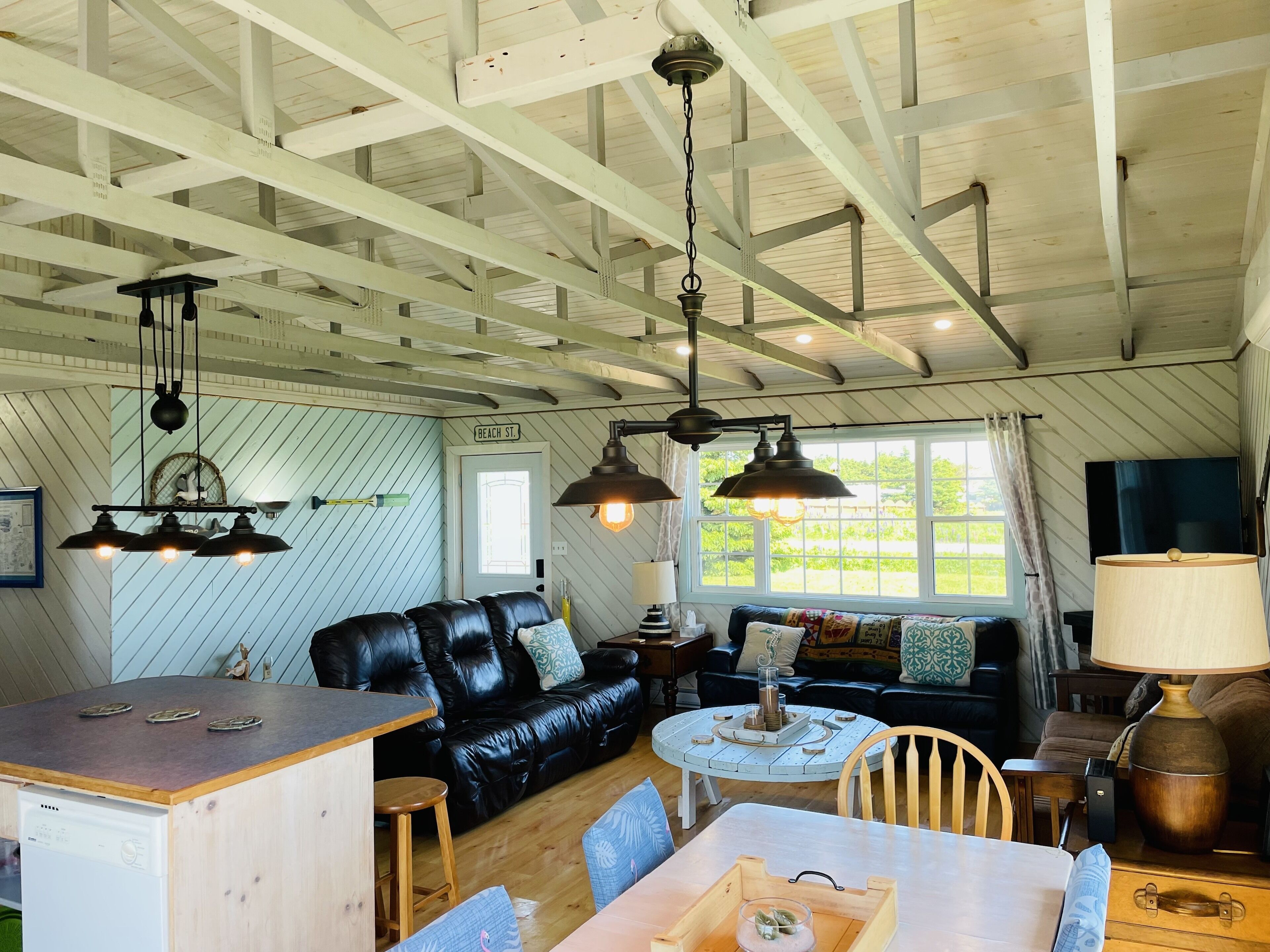 The Sea Drift In Darnley!  Close Twin Shores And Thunder Cove Beaches! - Prince Edward Island