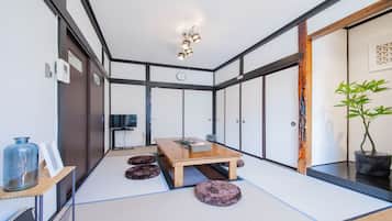 Apartamento Básico em Condomínio Fechado | Sala de estar