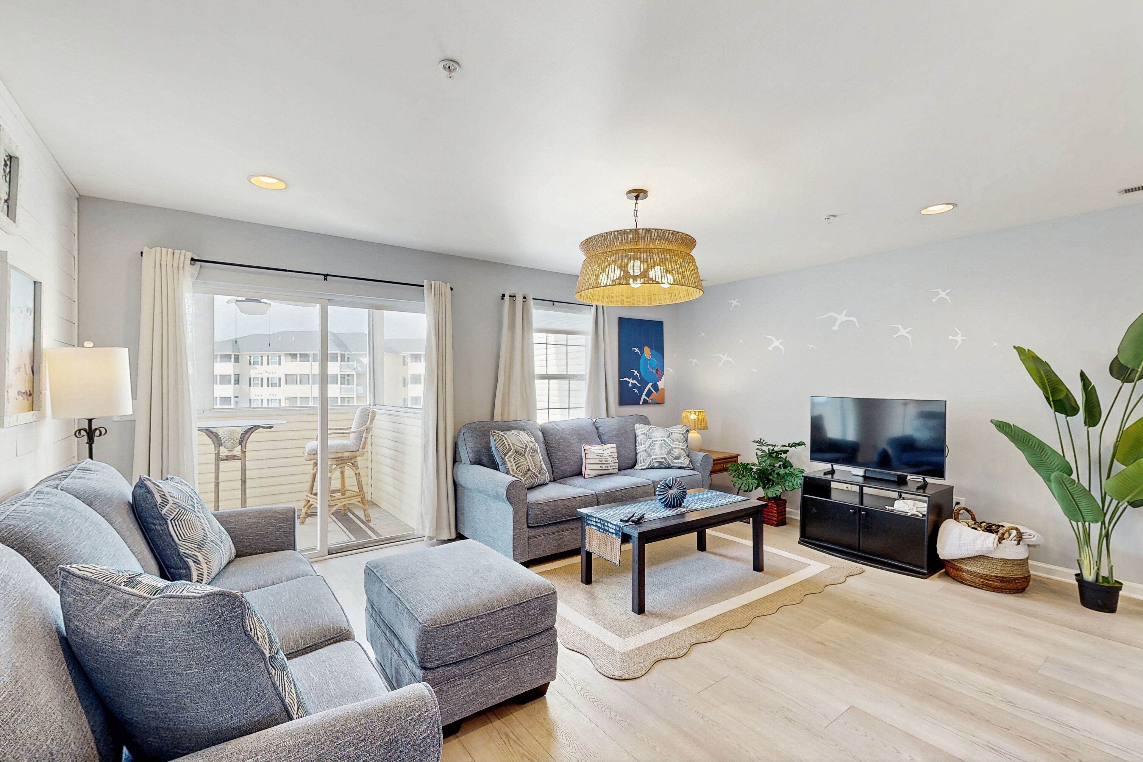 The Palms Sunny Condo Near The Ocean With Pool, Washer/dryer & Central Ac - Rehoboth Beach, DE