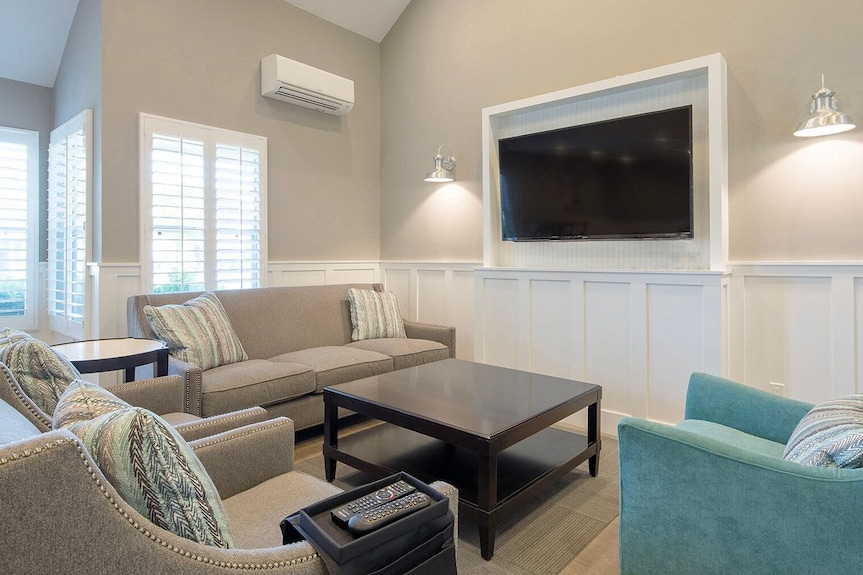 Sleek Foster City 2br W/ Gym, Pool, Spa & W/d, Near Visa, By Blueground - San Francisco Bay Area, CA