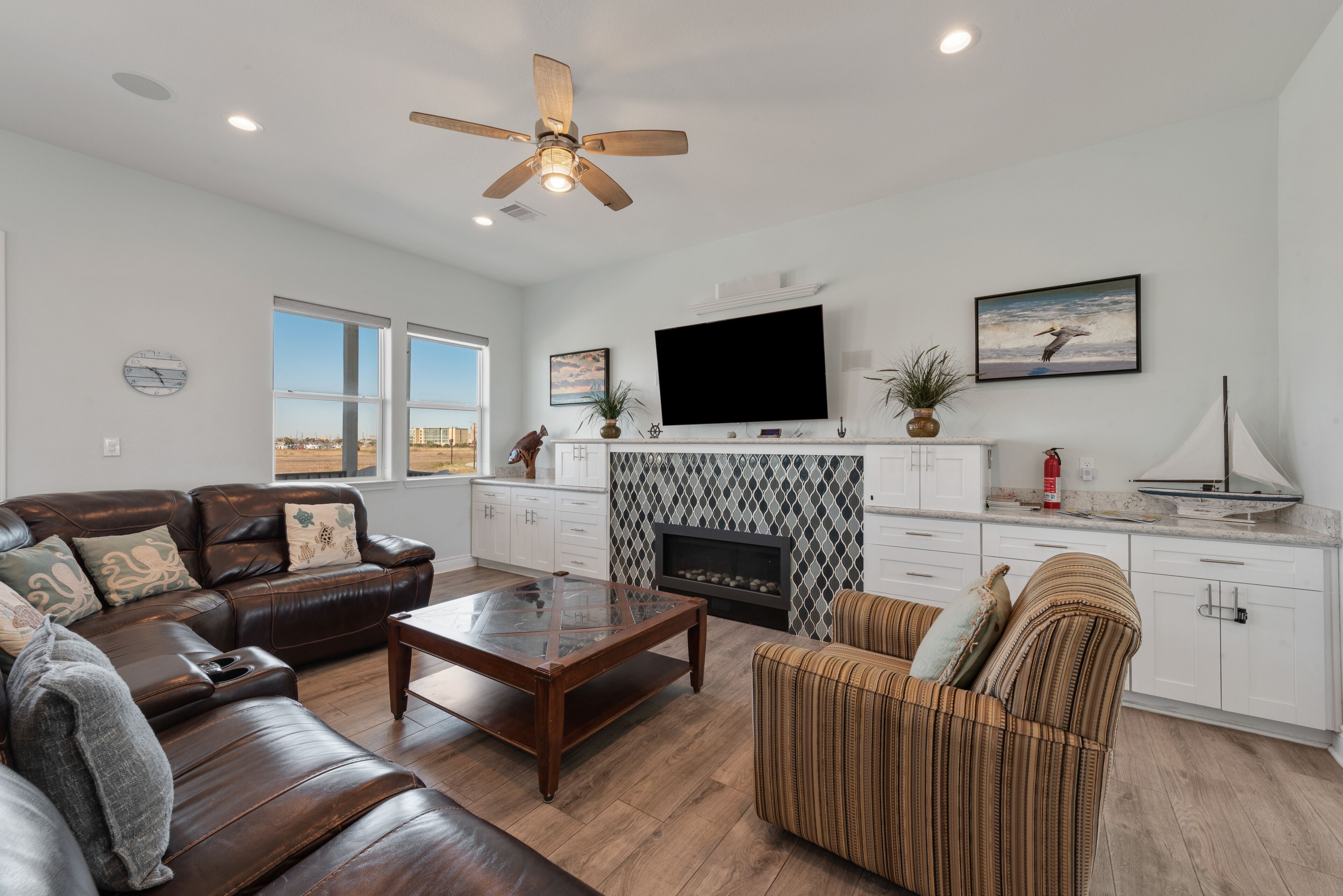 Family Friendly Beach House In Gated Beach Resort - Galveston, TX