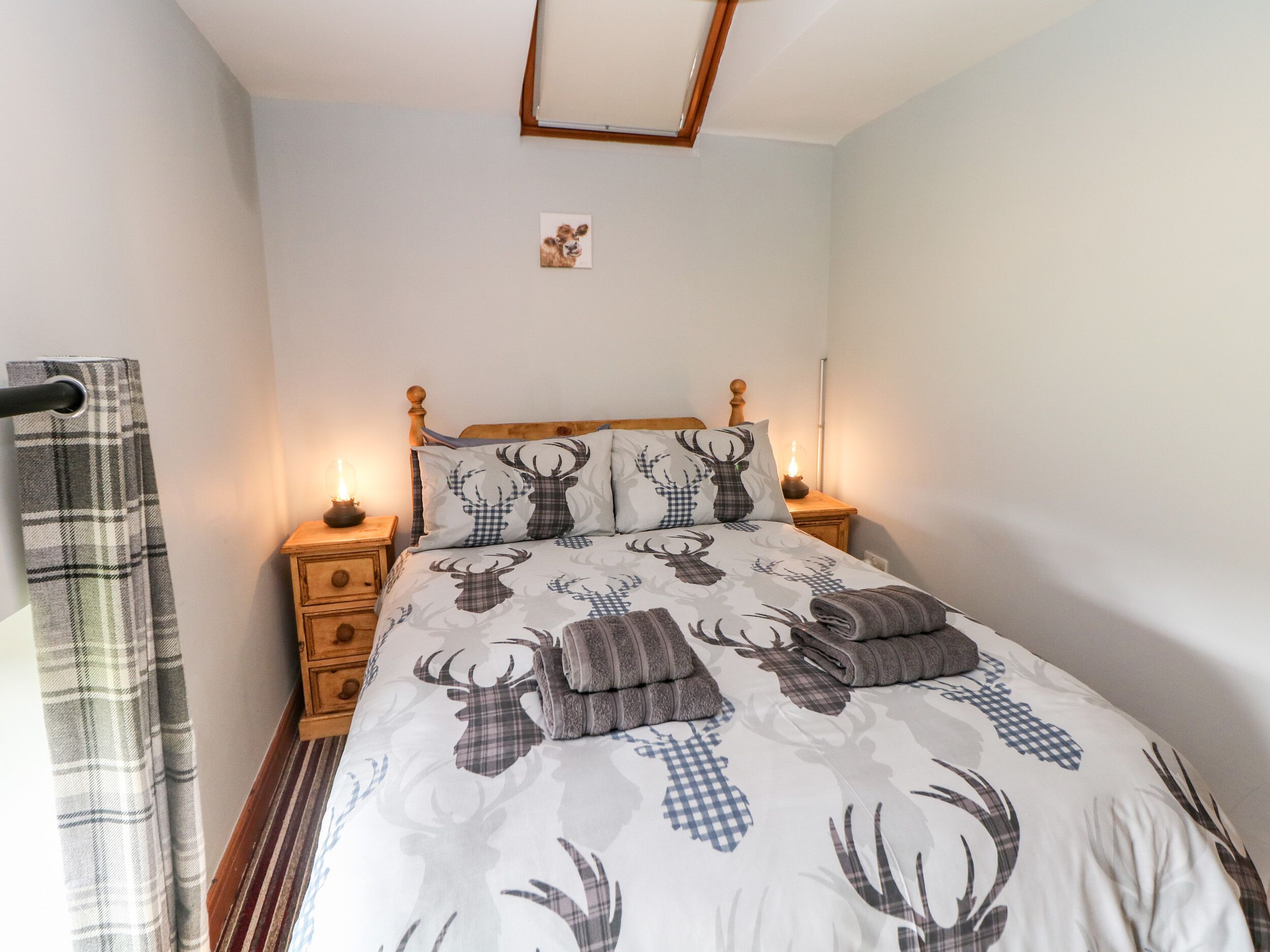 Lathkill Barn, Pet Friendly, Character Holiday Cottage In Bakewell - Bakewell