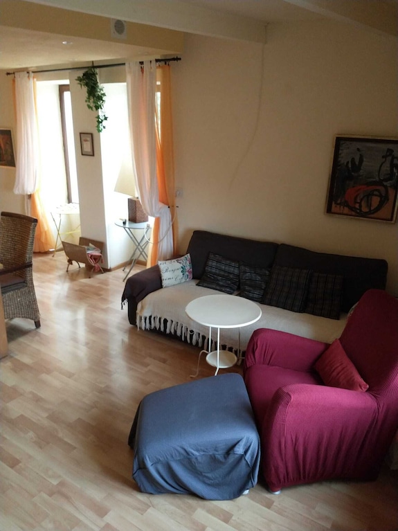 Gut Ausgestattetes Ferienhaus In Dörflicher Lage Mit Tollem Ausblick - Vendres Plage