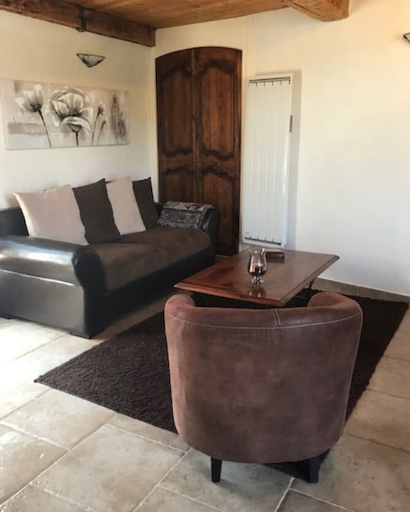 Le Thym -Maison De Village Climatisee Avec Wifi Gratuite - Salernes