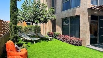 Casa Riva Private Pool (Non Heated pool) | Vista do quarto