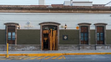 Fachada da propriedade