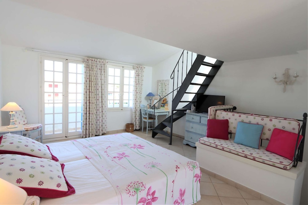 Renovated House In Port Grimaud -Terrace, Mooring, A/c, Wifi - Cogolin