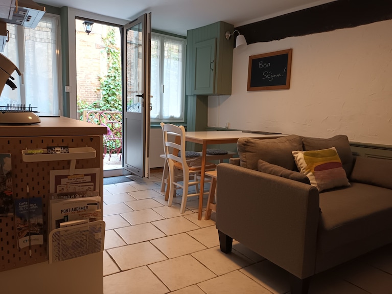 Au Cœur Du Pays D'auge En Normandie, Entre Mer Et Campagne - Eure