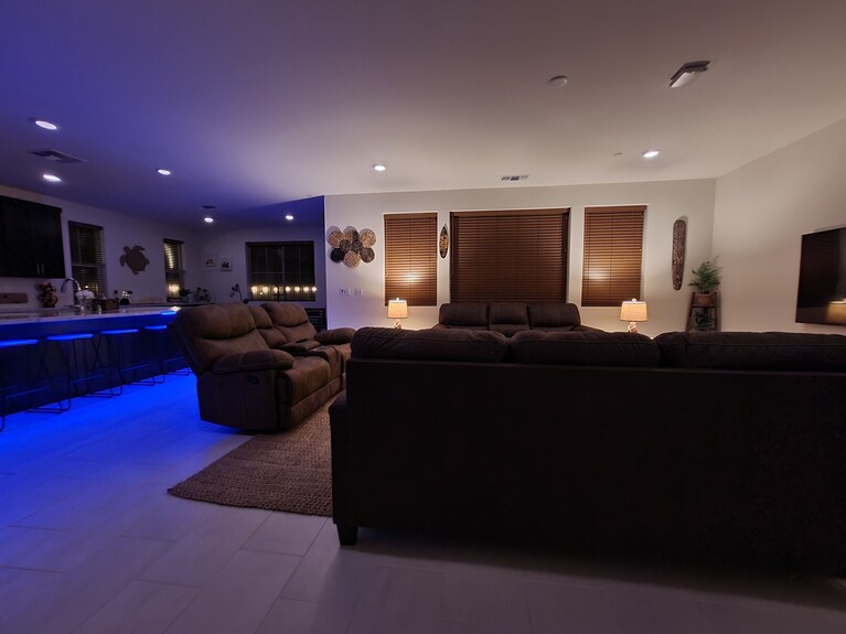 Peaceful 5br/3.5ba Villa W/clubhouse-pool Spa Deck Garden - Tracy, CA