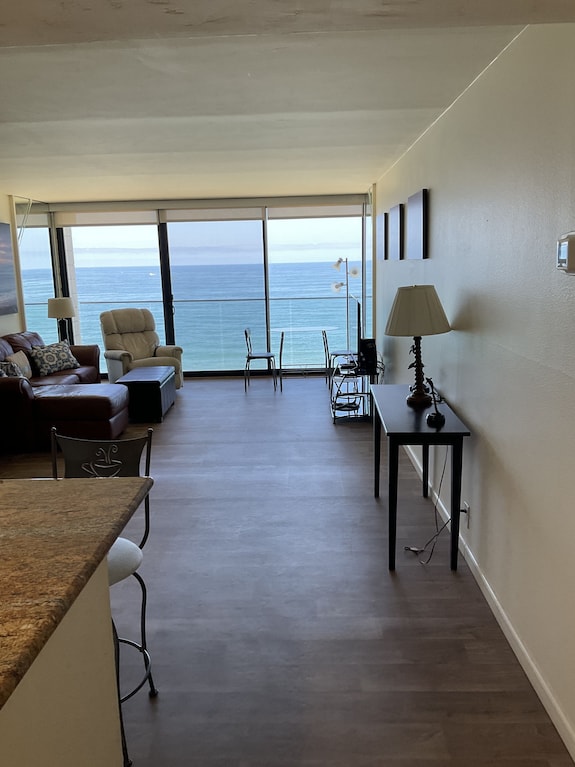 Floor To Ceiling Windows,180 Degree View Of Ocean, 11th Floor - Mission Beach - San Diego