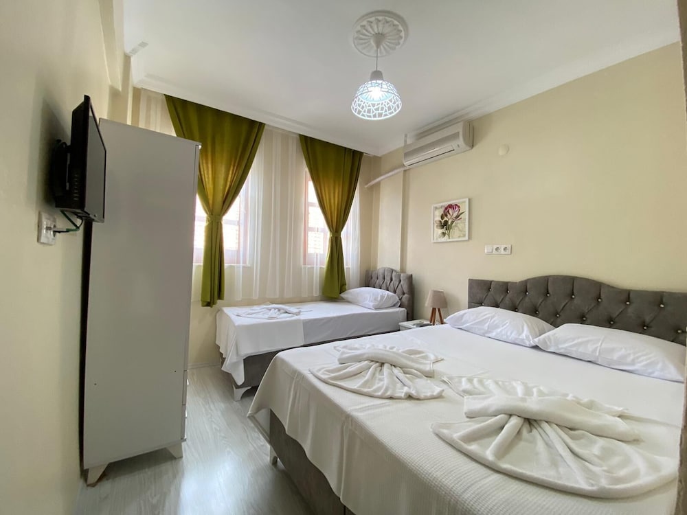Düsseldorf Pansiyon - Kuşadası