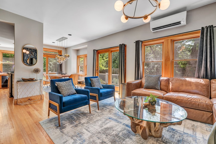 New Vermont Luxury In Woodstock Village: Private Home, Pond & Mountain Views - Woodstock, VT