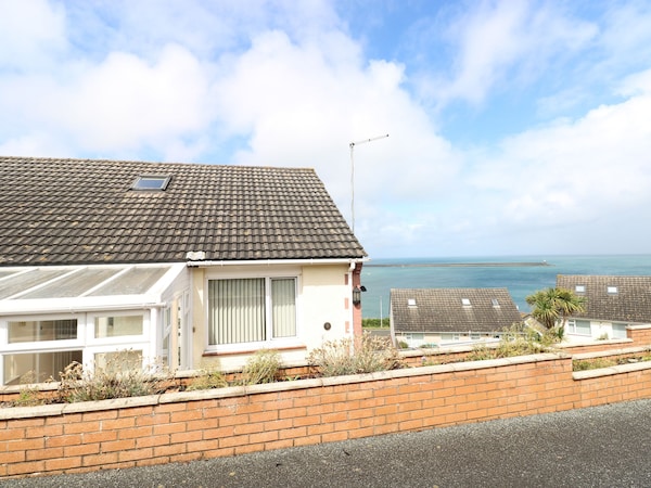 Murmur Y Mor - Fishguard