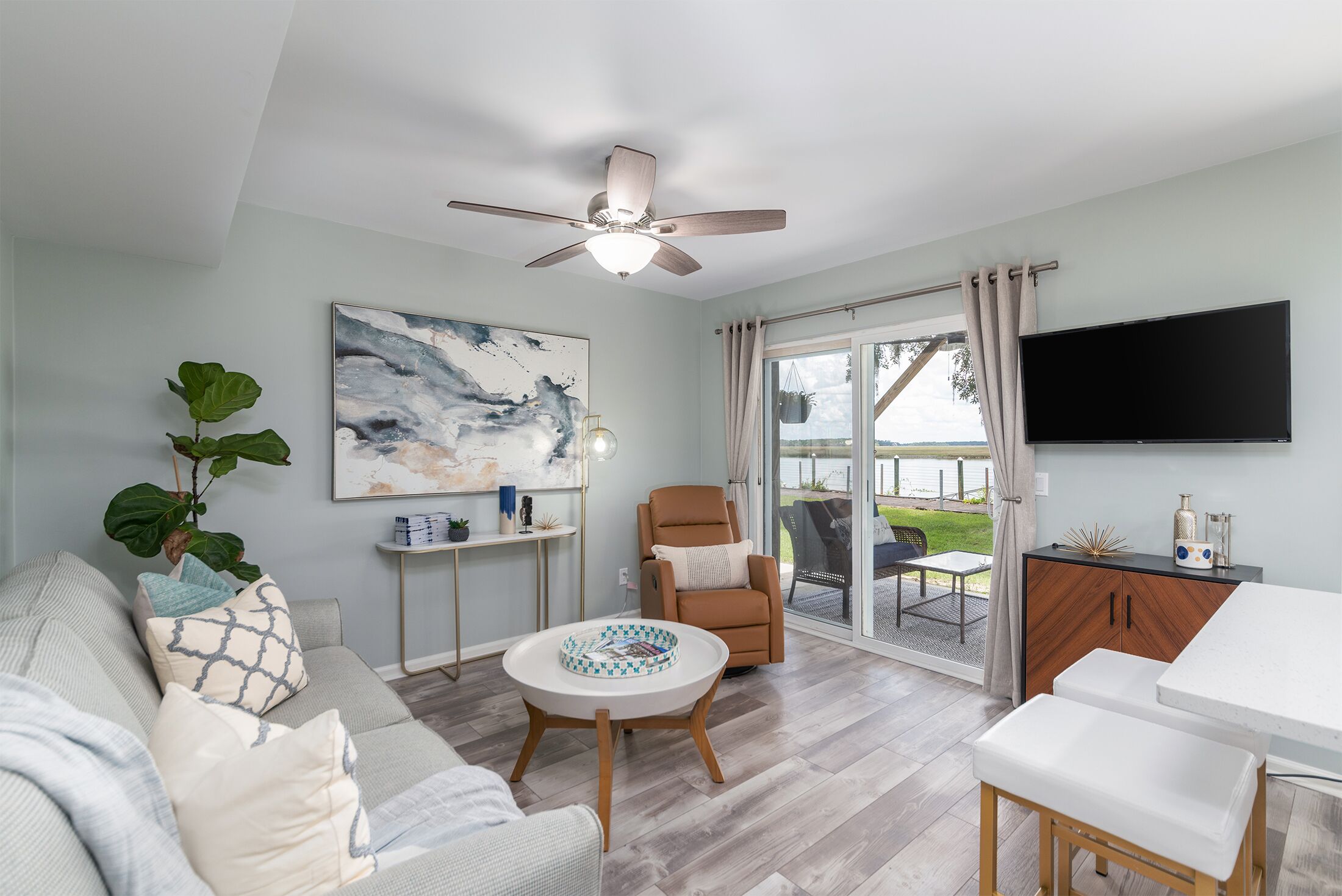 Modern Coastal Escape On Beaufort's Battery Creek - Port Royal, SC