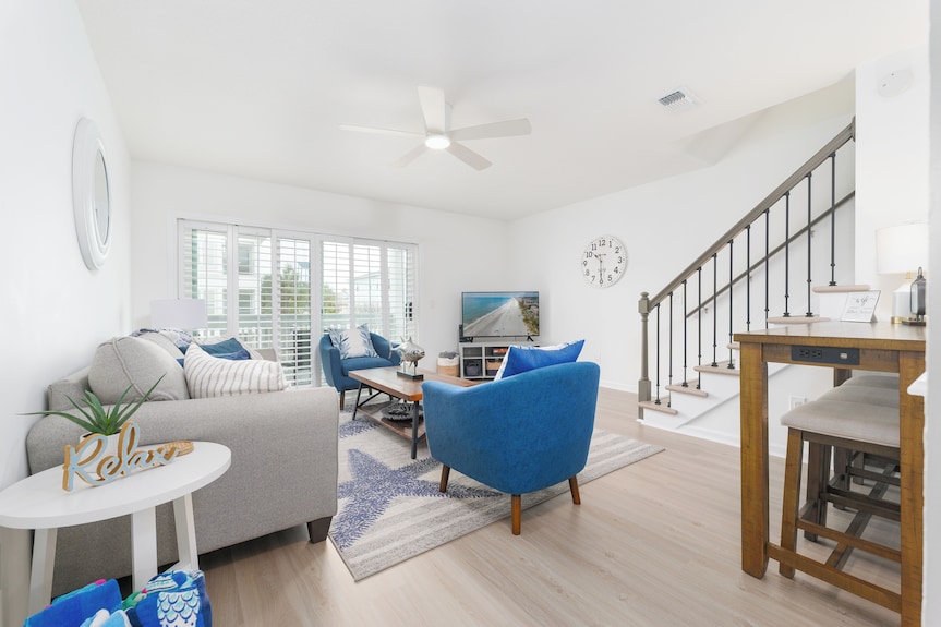 200 Ft To Toes In The Sand...restaurants, Shopping, Biking, Mayo Clinic Nearby! - Jacksonville Beach, FL