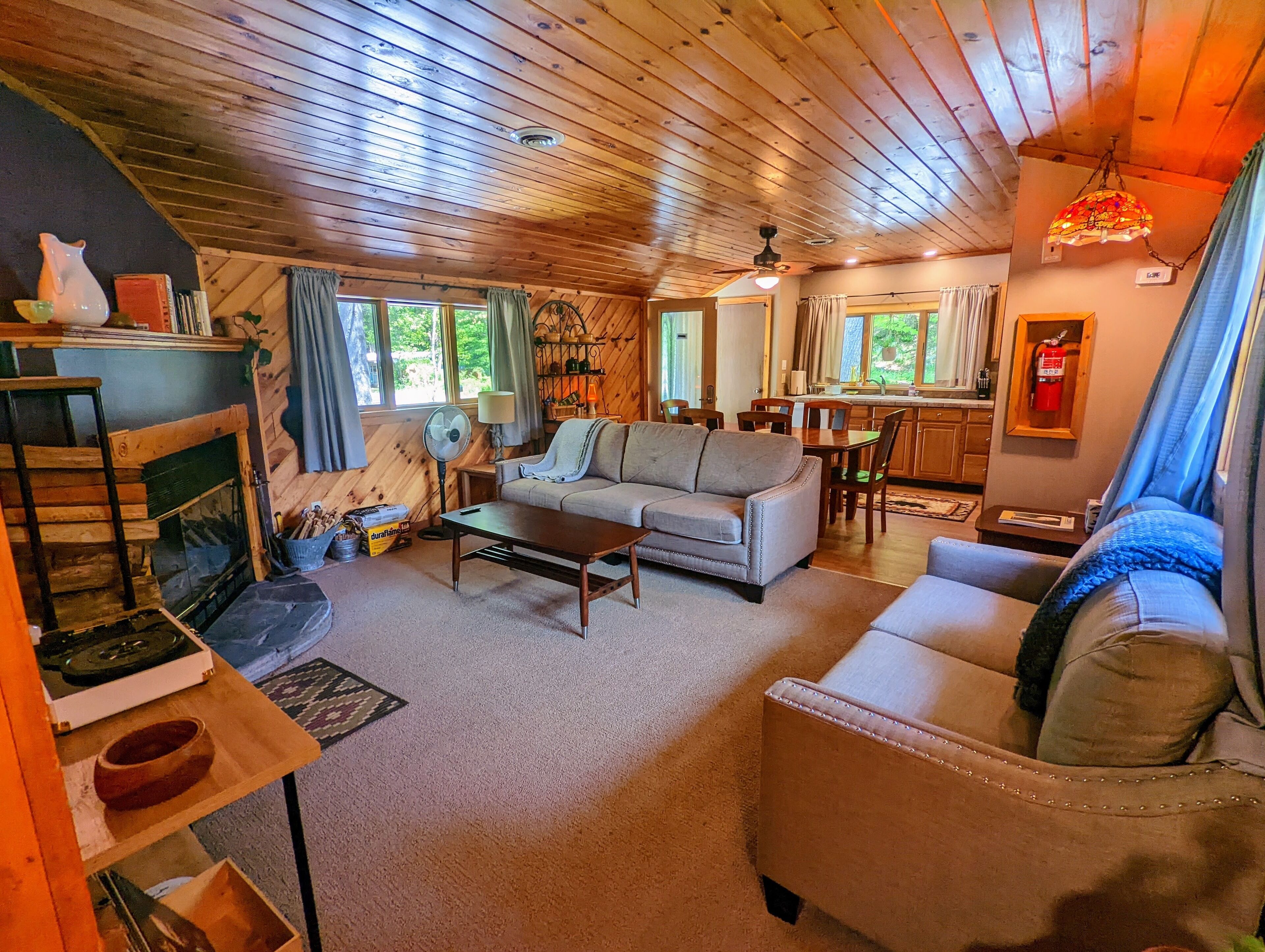 Your Sunny Bungalow Awaits! - Phoenicia, NY